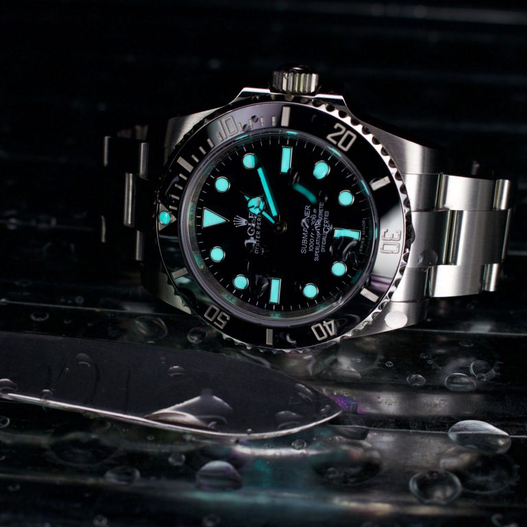 How to Adjust Your Rolex Bracelet Clasp - Millenary Watches