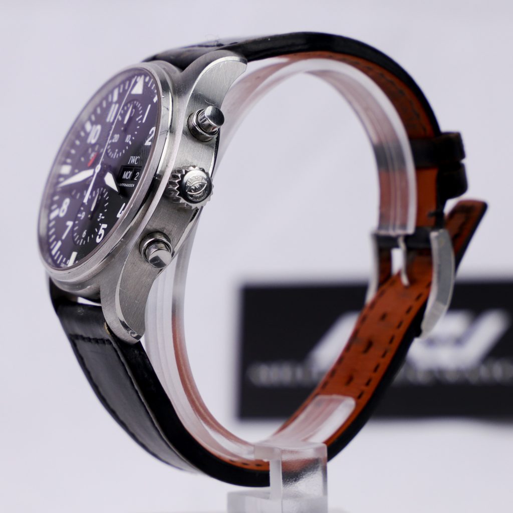 IWC Pilot's Chronograph IW377709 - Millenary Watches