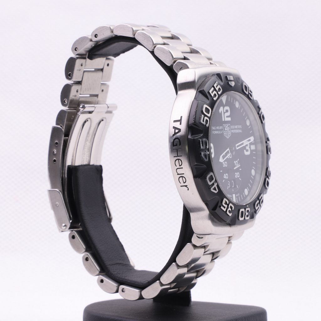 TAG Heuer Formula 1 Quartz - Millenary Watches