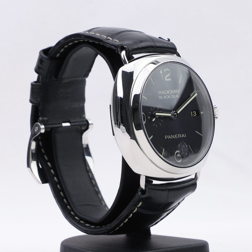 Panerai Radiomir Black Seal 3 Days PAM388 - Millenary Watches