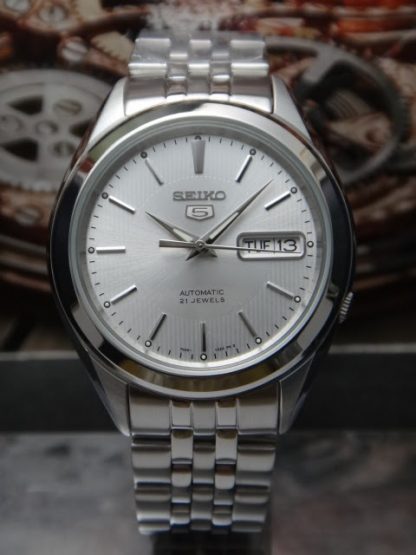 Seiko 5 SNKL15 Review & Complete Guide - Millenary Watches