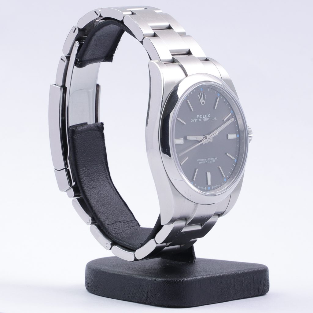 Rolex Oyster Perpetual 114300 Rhodium Dial 2016 - Millenary Watches
