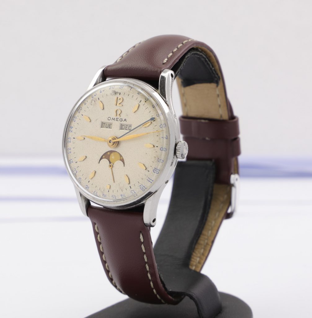 Omega Cosmic Triple Calendar Moonphase 1949 CK 2471 - Millenary Watches