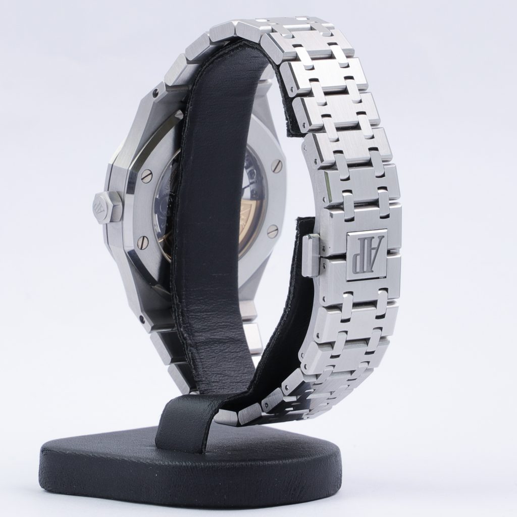 Audemars Piguet Royal Oak 15450ST Blue Dial 37mm 2018 - Millenary Watches