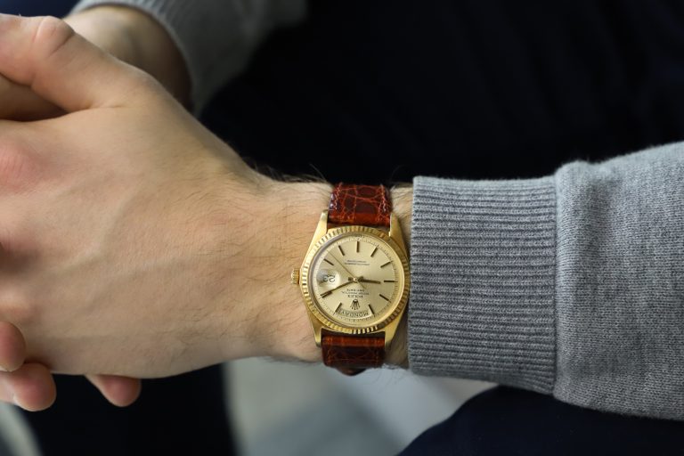 5 Reasons for a Student to Wear a Watch - Millenary Watches