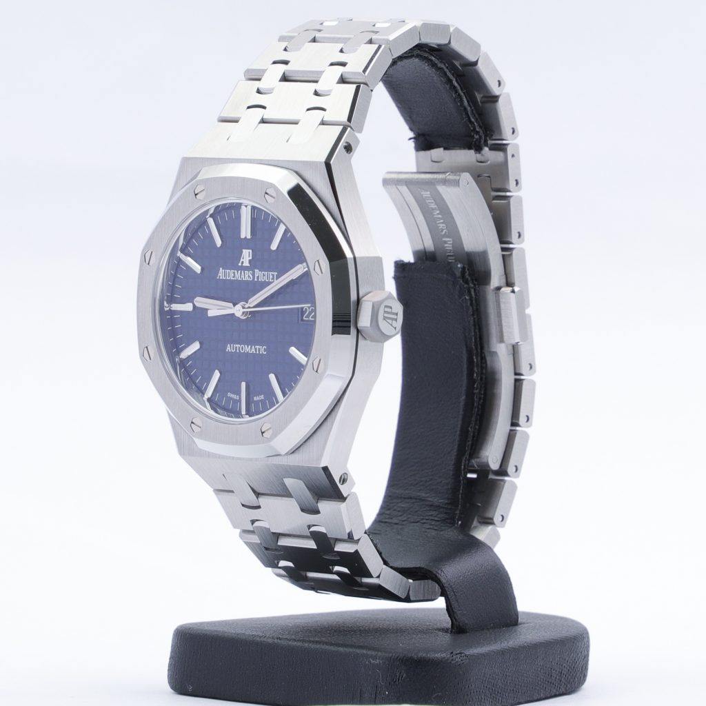 Audemars Piguet Royal Oak 15450ST Blue Dial 37mm Unworn 8/2021 (No ...