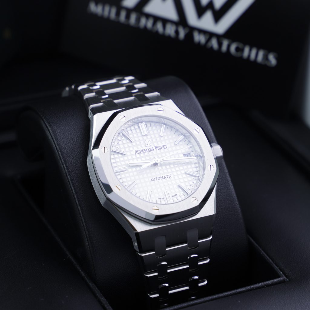 Audemars Piguet Royal Oak 15450ST 37mm White Dial Unworn 2021 ...