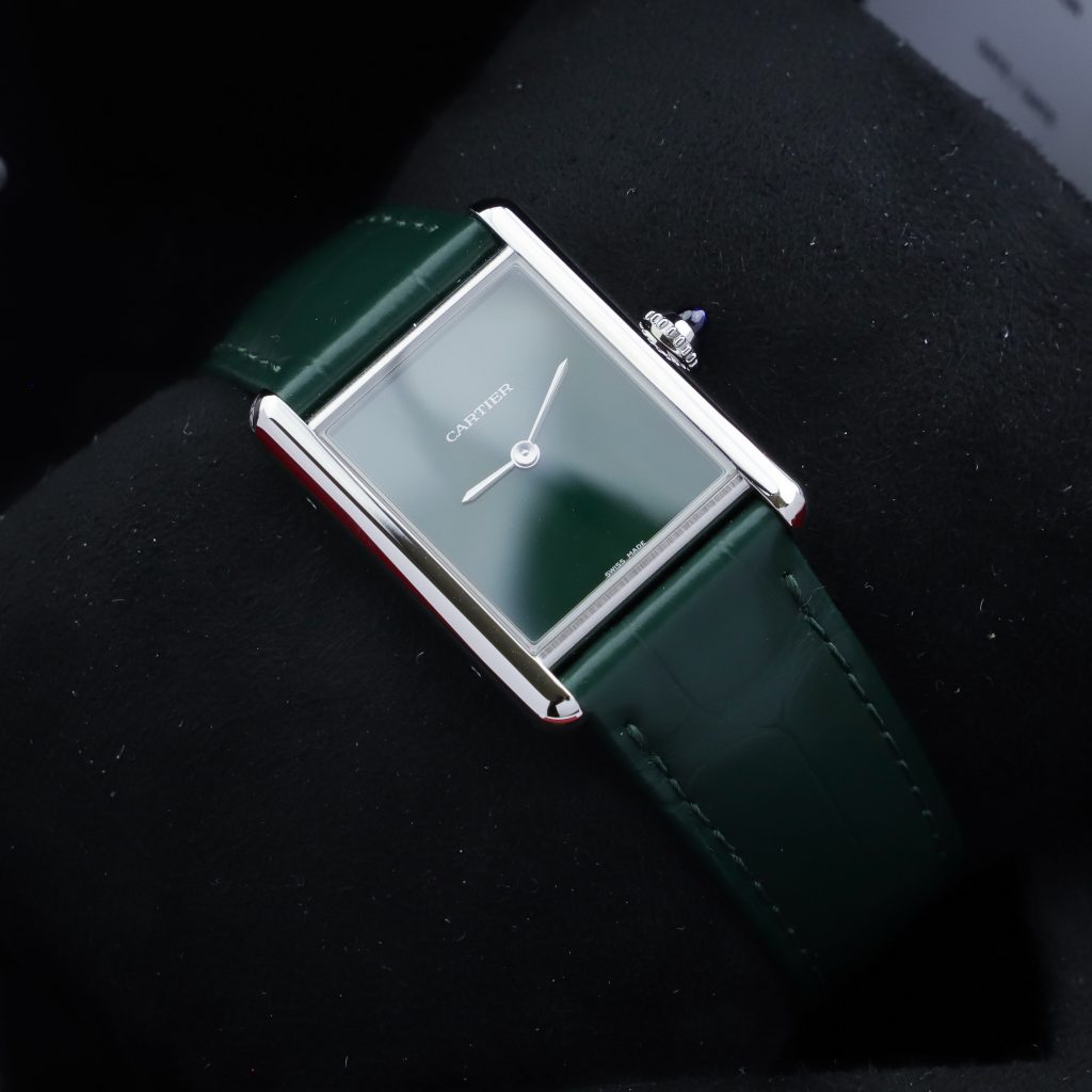 Cartier Tank Must Green WSTA0056 Unworn 2021 Novelty - Millenary Watches