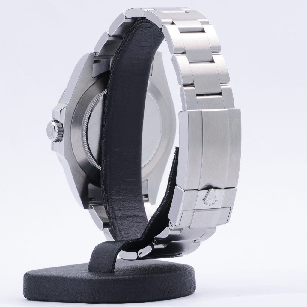 Rolex Explorer II 226570 White Dial Fullset Unworn 2022 - Millenary Watches