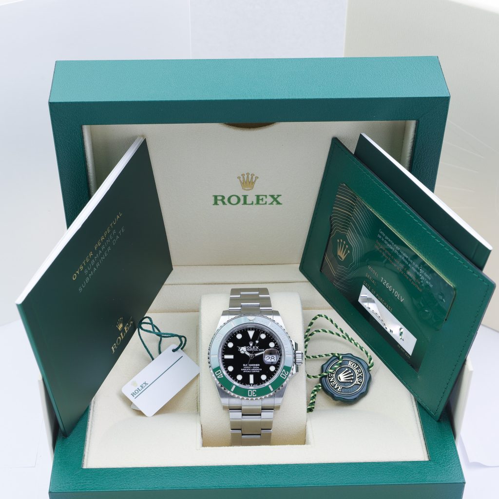 Rolex Submariner Date Black Dial Green Ceramic 126610LV Fullset 2020 ...